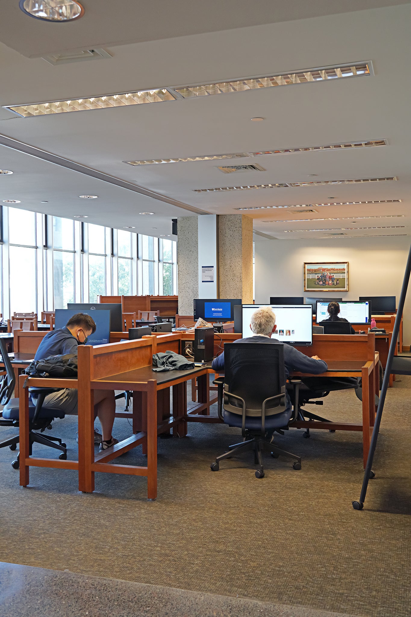 Moelis Electronic Research Center | Penn Libraries