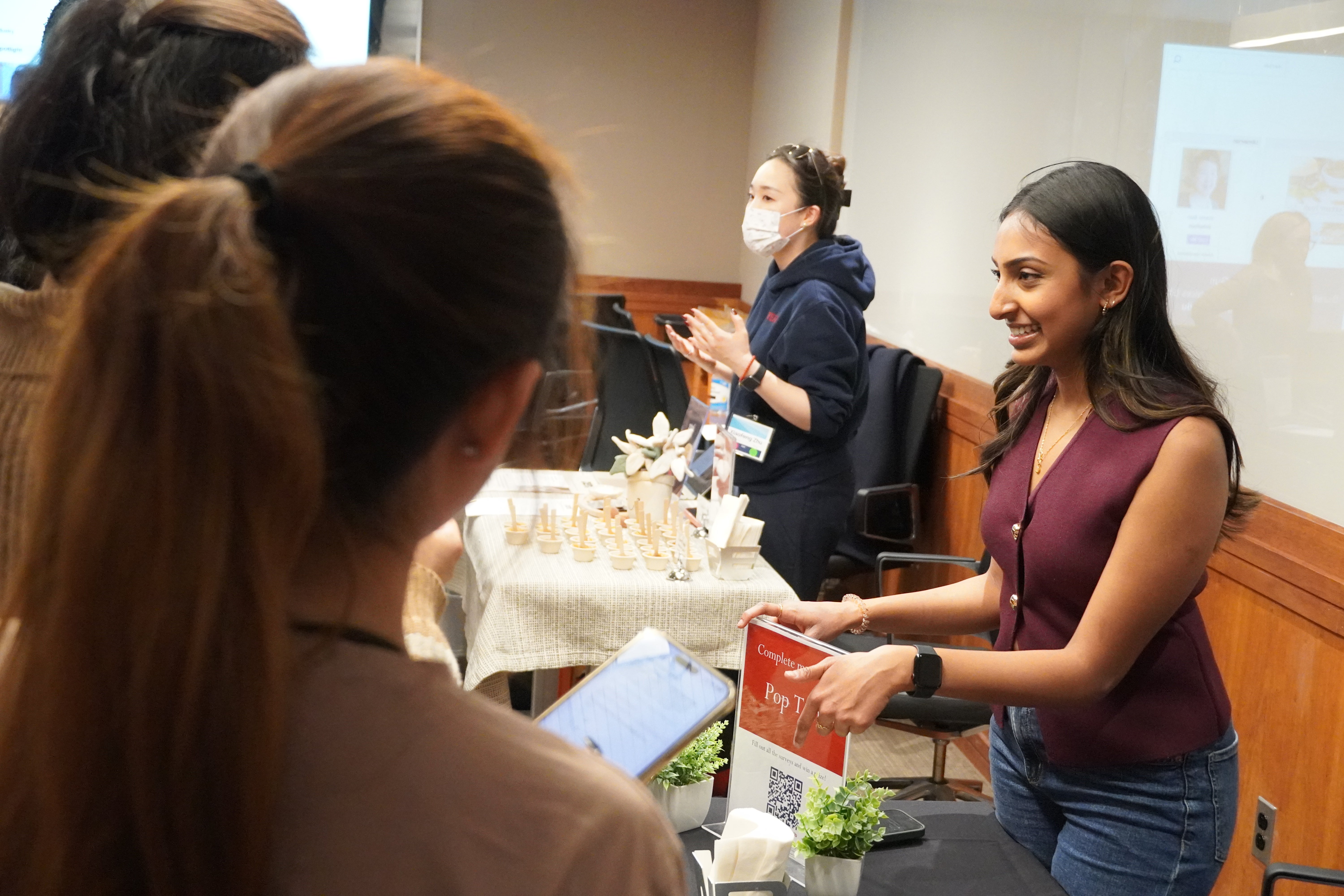 Lippincott's Snack Stop: Destress & Discover | Penn Libraries